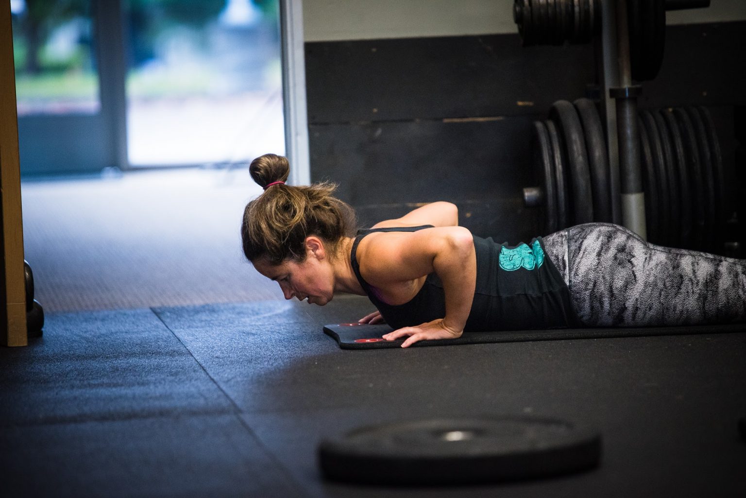 FT: Air Squats, Walking Lunges, Push-ups – SNORIDGE CROSSFIT