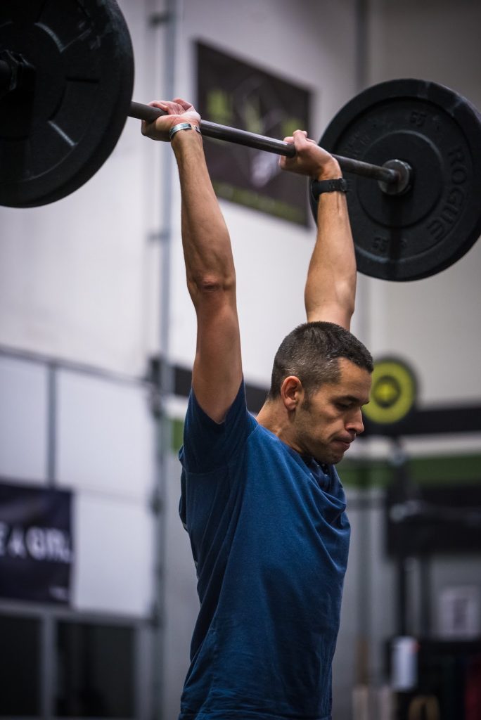 Shoulder Press 5-5-5 & 30-20-10: Push Press, Box Step-ups and Ring Rows ...