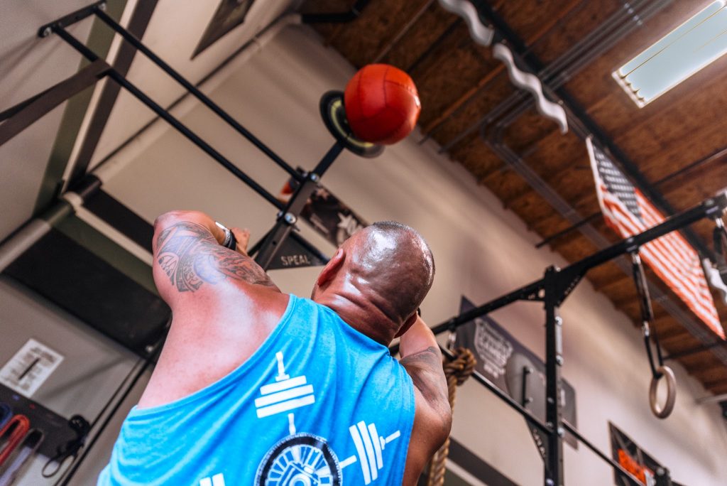 Team WOD: 20 RFT: Hang Power Cleans, Front Squats, and Wall Balls ...