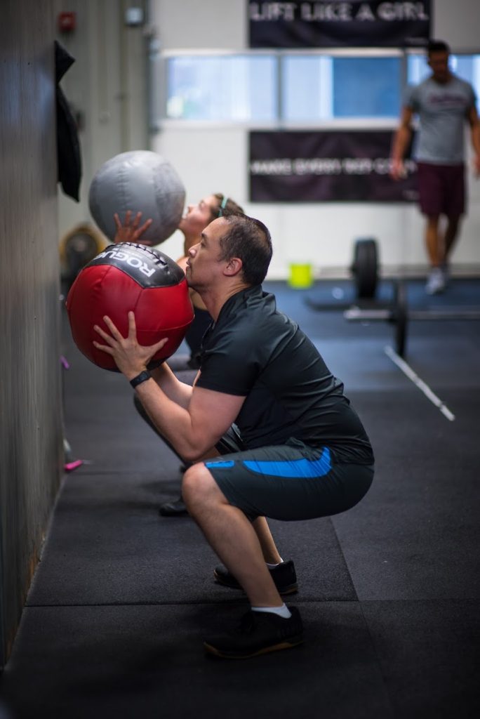 Team WOD: Burpees, Kettlebell Swings, Wall Balls & Solo WOD: 25-20-15 ...