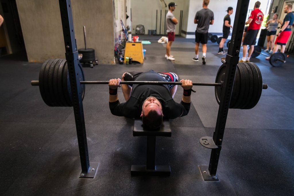 Bench Press 5-5-5-5 & AMRAP 20 mins: C2B Pull-ups, Hand Release Push ...