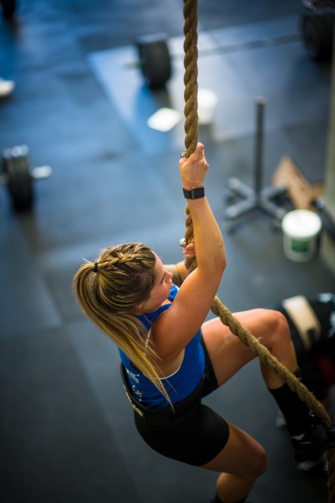 Strict Handstand Push-ups 5-5-ME & 7 RFT: Run, Rope Climbs, Rows and ...